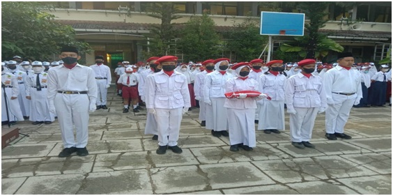 Upacara Peringatan HUT ke-77 RI di SMP Negeri 2 Wonogiri | SMP NEGERI 2 ...